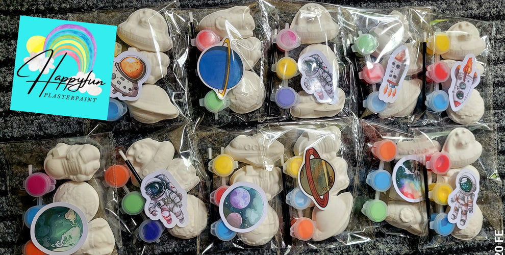 Plaster painting Mini Astronaut alien rocket planet Plaster Painting p ...